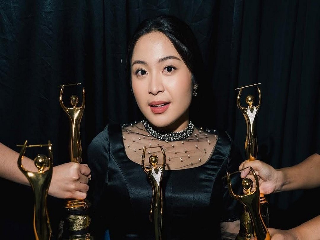 Bernadya Bawa Pulang 3 Piala AMI Awards 2024 - MusicCity Digicast
